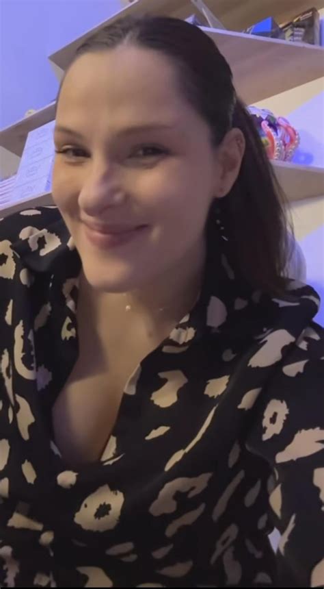 Elle Est Trop Bonne Rpidinud3