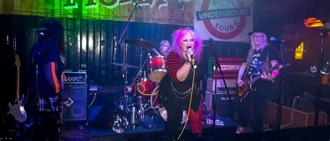 Gig Review Instant Agony Iconoclasts Sex Pretzels Bleach Brain