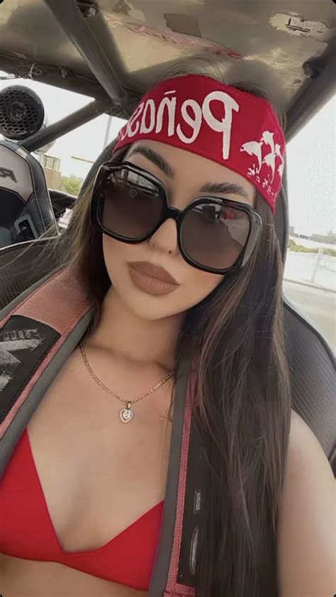 Buchona Vibes Outfits Para Rutas En Rzr Chicano Sunglasses Snap Girls
