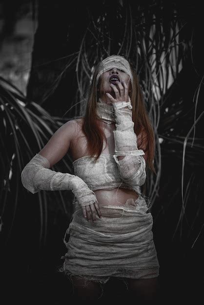 Mummy Girl Pictures Freepik