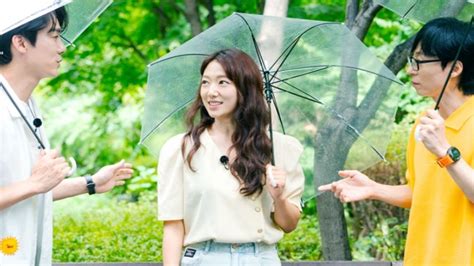 Park Shin Hye To Appear As First Guest On Yoo Jae Suk And Yoo Yeon Seoks Variety Show Whenever