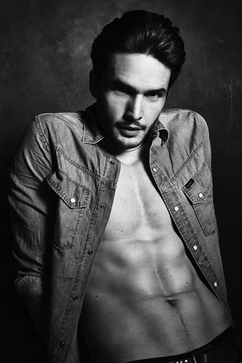 Dejan Obradovic By José Pope Homotography