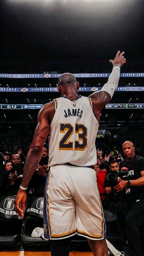 Lebron James 👑🏀🔥wallpaper La Lakers 💜💛 Nba Basketball Background Lebron James Basketball