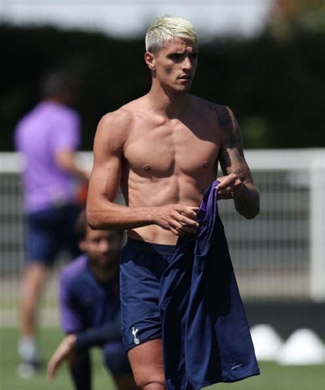 금발 태닝 양아치  유머 움짤 이슈 에펨코리아