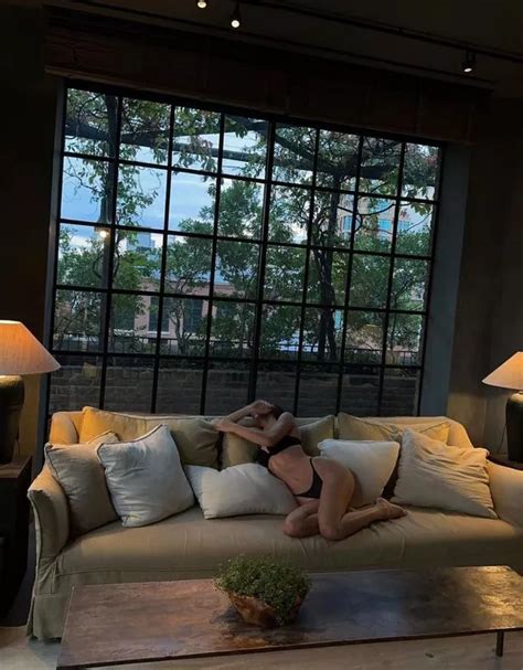 Kendall Jenner Ditches Bra And Shirt For Racy Topless Calvin Klein Campaign Daily Star