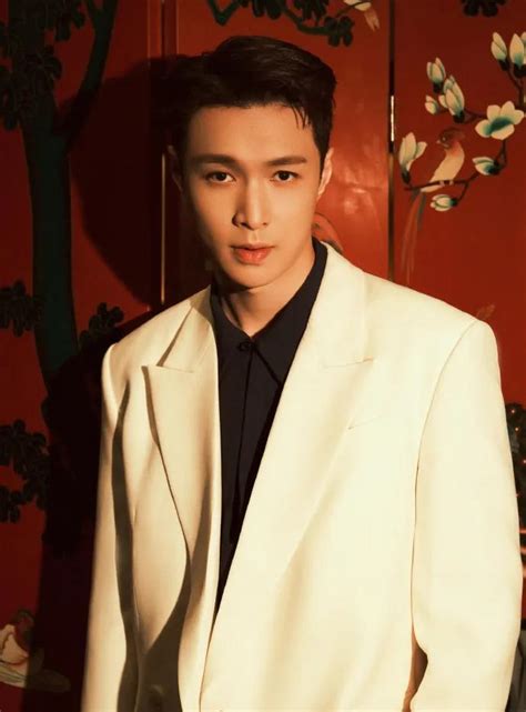 Entertainment Gossip Yang Yang Zhao Lusi Wang Yibo Zhang Yixing Ren Jialun Yang Mi Fan