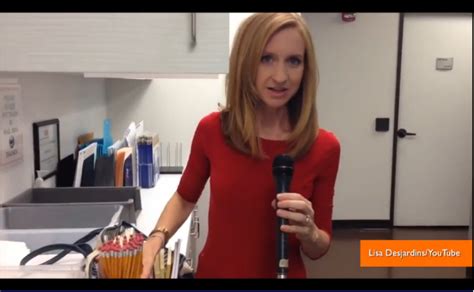 CNN Reporters Video Of Her Layoff Goes Viral The Epoch Times