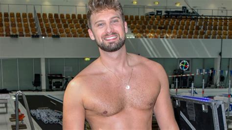 Anna Rossow Und Dominik Stuckmann Wie Weit Ging Ihre Intimität Beim Bachelor Musikguru