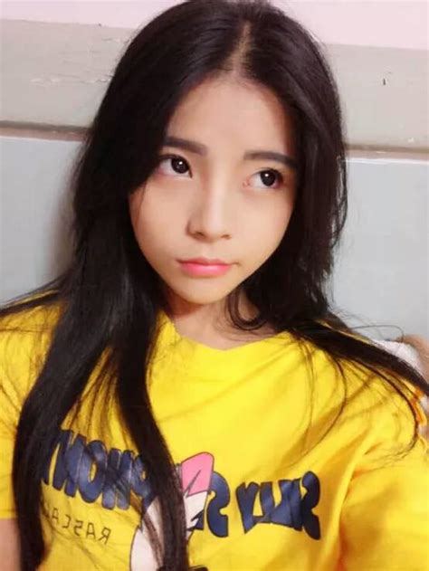 平胸的妹子，看起來都比較嫩！ 每日頭條