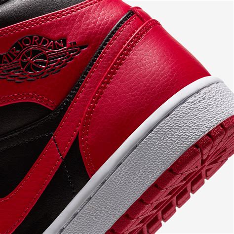 Air Jordan 1 Mid Banned 554724 074 Where To Buy