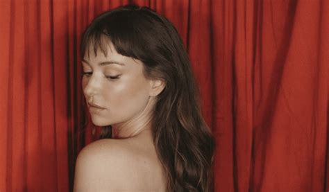 Atandt Lily Is Going Viral For Her Racy Photo The Spun