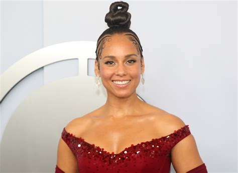 Alicia Keys In Workout Gear Shares Photos From June