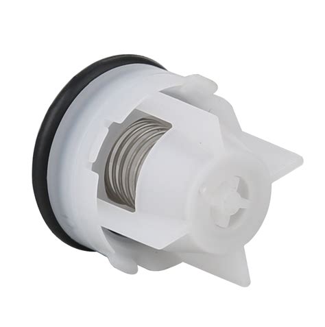 Обратный клапан для воды самотеком — купить по низкой цене на Яндекс Маркете