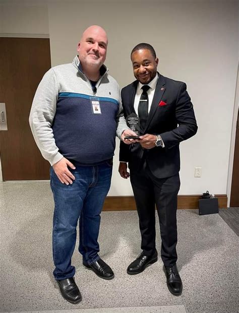 Rep Jesse Chism Receives Plaque For Signing U S Term Limits Pledge