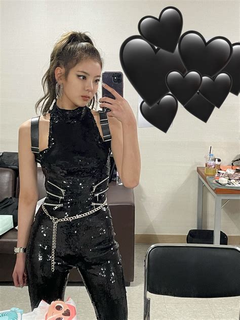 Itzy Lia Princess Lia Stage Outfits Korean Street Fashion