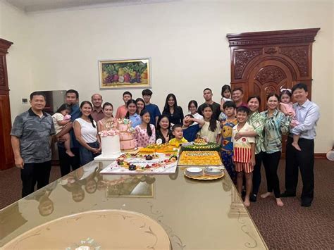 សម្តេចតេជោ ហ៊ុនសែន ៖ កូនៗនិងចៅៗមកកំដរម្តាយនិងជីដូនដូចការគិតរបស់ខ្ញុំមែន សារព័ត៌មាន នគរវត្ត