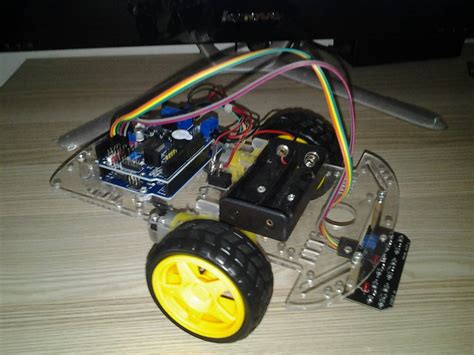 โปรเจค หุ่นยนต์เดินตามเส้น 3 เซ็นเซอร์ Arduino L298p
