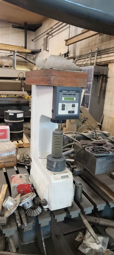 Mitutoyo Hr 300 Rockwell Hardness Testing Machine Revelation Machinery