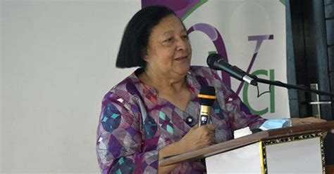 Mireille Dosso Instruit Les Enseignants Chercheurs De Luvci Sur Les