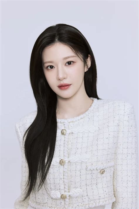 8 Bộ Phim Hay Nhất Của “báu Vật Nhan Sắc” Go Youn Jung Elle