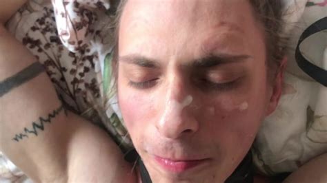 SHE MAKES SLAVE CUMS ON HIS OWN FACE Vilu Mi Couple Cut Clip