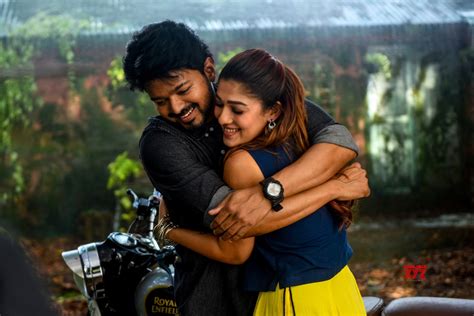 Thalapathy Vijay And Nayanthara From Bigil Movie Social News Xyz
