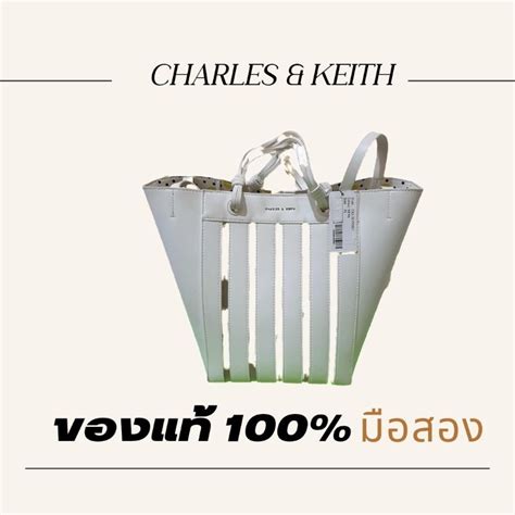 กระเป๋าถือใบใหญ่สีขาว แบรนด์ Charlessandkeith Shopee Thailand