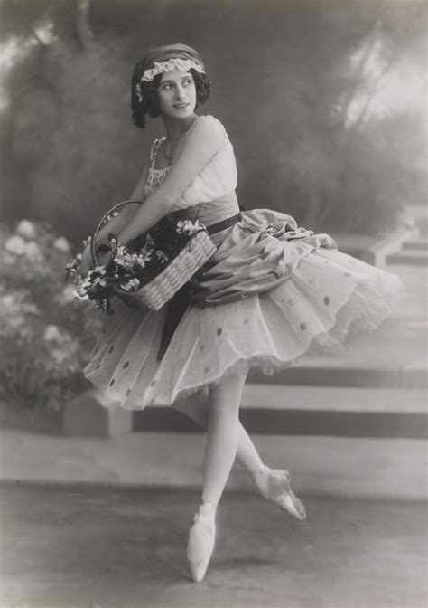 Anna Pavlova In La Fille Mal Gardée London Museum