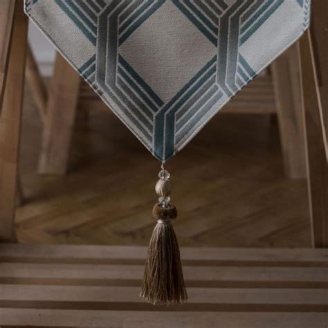 술을 가진 현대 미니멀리스트 자카드 식탁 피복 탁자 침대 깃발 크기 32x160cm 파란색 정사각형