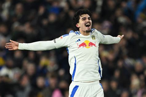 Pascal Struijk Has Just Etched Himself Into The Leeds United History Books With An Incredible Stat