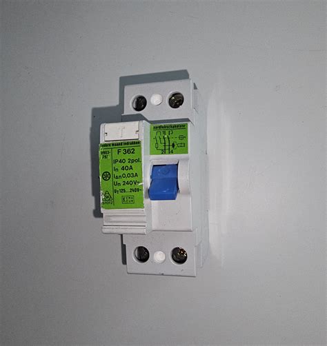 Buy Used Tested Circiut Breakers From Jean Pierre Di Roma Ug Haftungsbeschränkt Germany