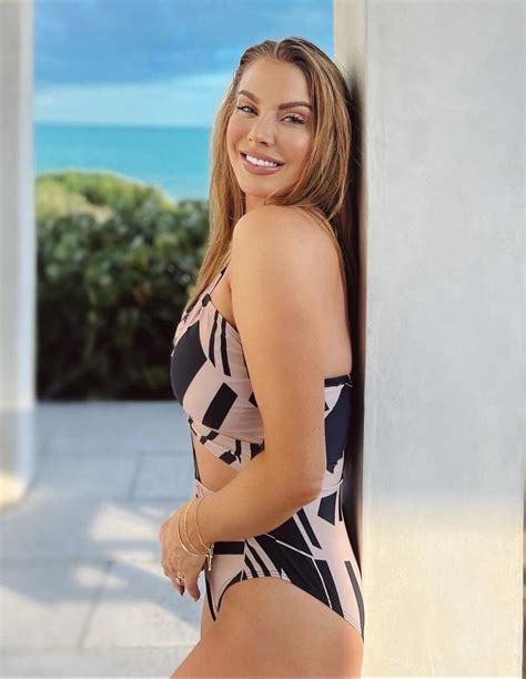 Kaitlyn Vincie Nascar On Fox Rhotsportsreporters