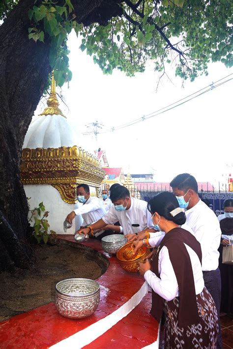 ကျိုင်းတုံမြို့ မဟာမြတ်မုနိဘုရားကြီးတွင် ကဆုန်လပြည့်နေ့ ညောင်ရေသွန်းပွဲတော်ကျင်းပ Information