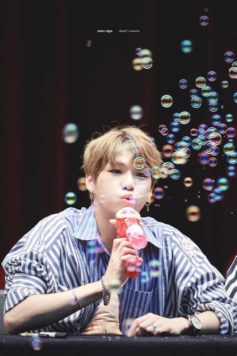 នេះជាអ្វីដែលអ្នកចង់ដឹង ពីដំណើរដើមទង រឿងរបស់ Seungri និងតារាប្រុសល្បីៗជាច្រើន