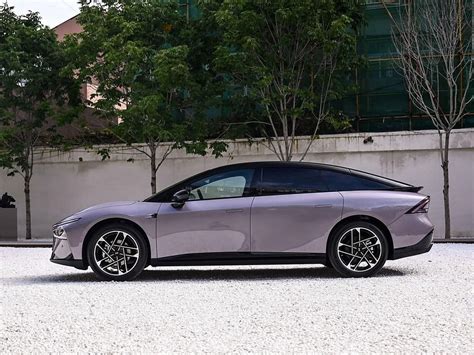 Noul Model Xpeng P7 Lansat De Chinezi Imaginea 3