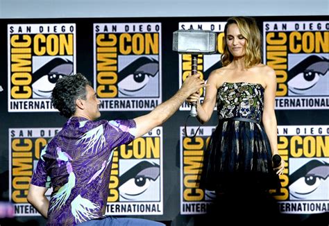 natalie portman sexy announce as female thor the fappening