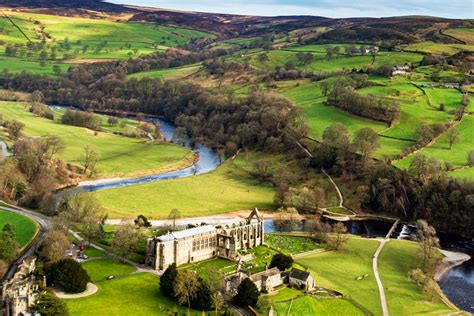 아름답기로 유명하지만 알고 보면 ‘세계에서 가장 위험한 곳이라는 여행지