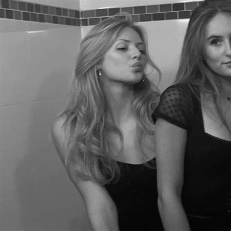 Amélie Evans amelie i e Threads Say more Amélie Evans amelie i e Threads Say more