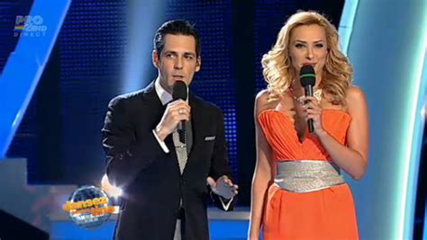 Iulia Vantur O Aparitie Seducatoare La Dansez Pentru Tine Un