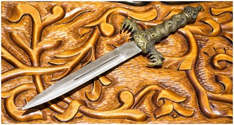 The Iconic Stiletto Dagger Weapon Of Choice Among Medieval Knights
