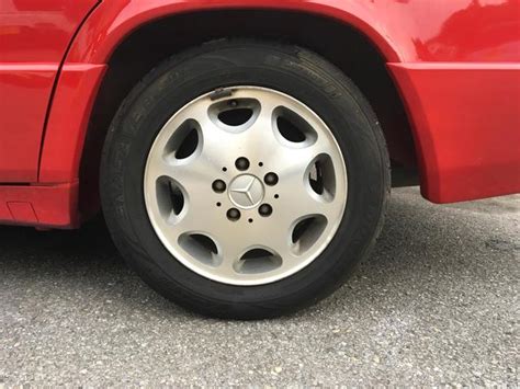 Mercedes Benz 190 Class 190e 1991 Red 240678 Km Details Japanese Used Cars Goo Net