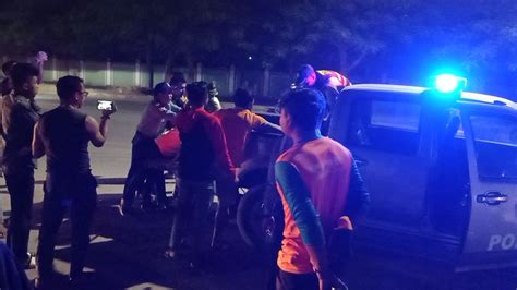 យុវជនម្នាក់រងរបួសធ្ងន់ខណៈជិះម៉ូតូទៅបុកនិងរថយន្តមិនស្គាល់ម៉ាកដែលបត់ឆ្លងផ្លូវ សារព័ត៌មាន នគរវត្ត