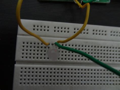 A Beginner Arduino Project Tri Colour By A Bi Colour Led 3 Steps Instructables