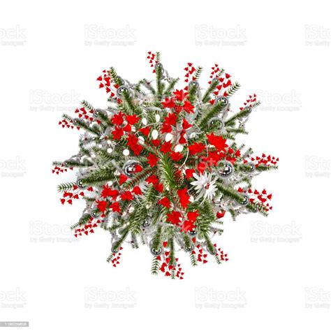 흰색 배경에 고립 된 빨간 장식품과 선물 상단보기와 멋진 크리스마스 트리 3d 렌더링 일러스트레이션 디지털 생성 이미지에 대한 스톡 사진 및 기타 이미지 Istock