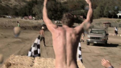 Ella Milano Sexcircus