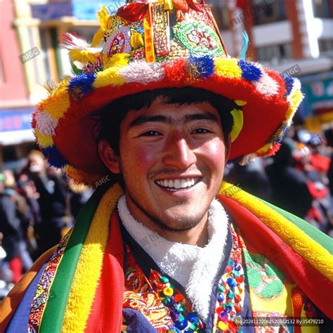 Ai创作图果洛州新年 格萨尔赛马节 卓卓康巴 欢度雪顿节 昂日鸡脸谱 格萨尔王赛马会 甘珠尔庙会 格萨尔王帽 噶丹 夏尔巴服饰 果洛州年会盛典 巴珠库隆人 卓仓多杰羌 萨普贡拉嘎布 格萨尔通