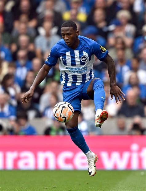 Asistencia De Pervis Estupiñán En La Goleada Del Brighton Contra El Luton Town Olé Ecuador