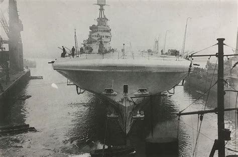 2622x1734 The Implacable Class Aircraft Carrier Indefatigable In 1944 Warshipporn