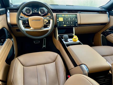 A Week With 2025 Land Rover Range Rover Se Lwb 7 Seat Headlightnews