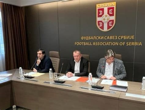 Фудбалски савез Војводине Званични сајт Фудбалског савеза Војводине